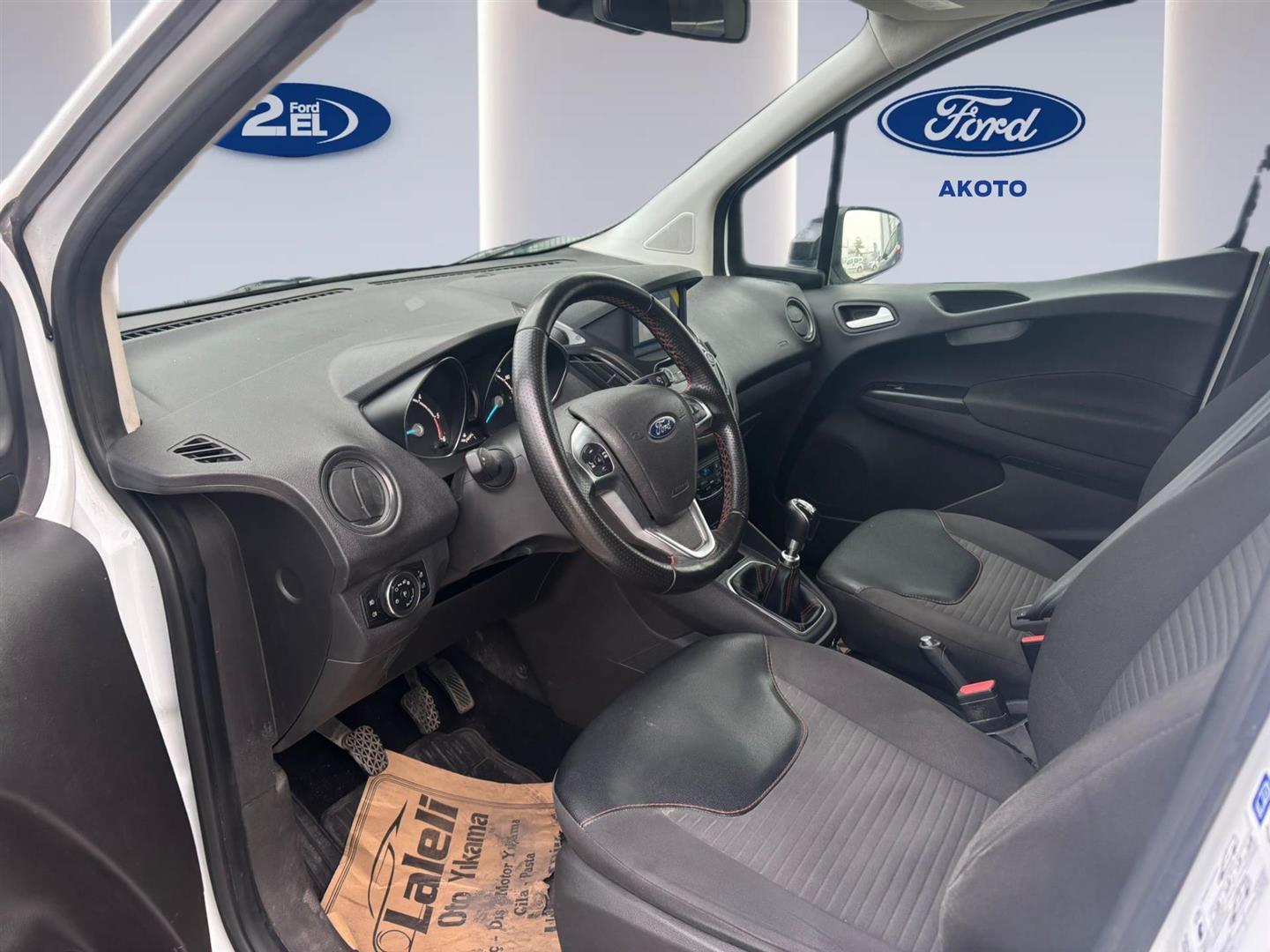 2022 FORD TOURNEO COURIER / 1.5 TDCI TİTANİUM PLUS | Ford 2.El