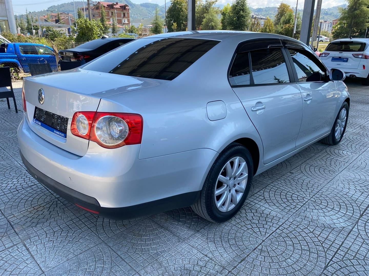 2006 VOLKSWAGEN JETTA / 1.6 FSI MIDLINE | Ford 2.El